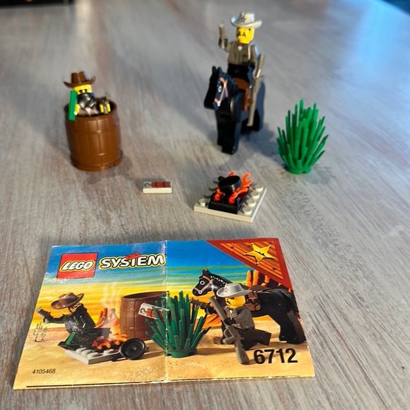 Lego | Toys | Lego Western 672 Sheriffs Showdown 1996 Retired | Poshmark
